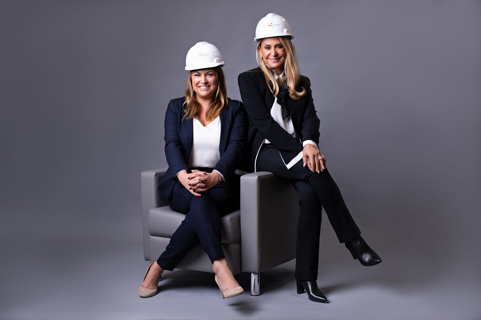 Like Mother, Like Daughter: Robyn Raphael-Dynan and Beverly Raphael ...