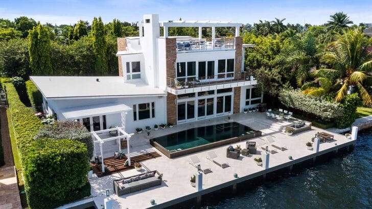 Lifestyle Cover Story: Ann Monis, Part 1 - Lifestyle Media